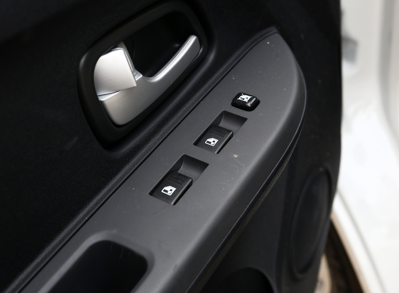 Changan Ruihang EM80 (2022) – EV Marketplace