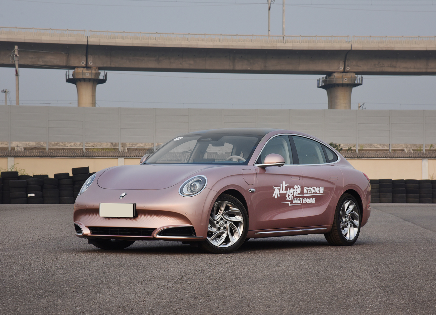 Ora Lighting Cat (2022) – EV Marketplace